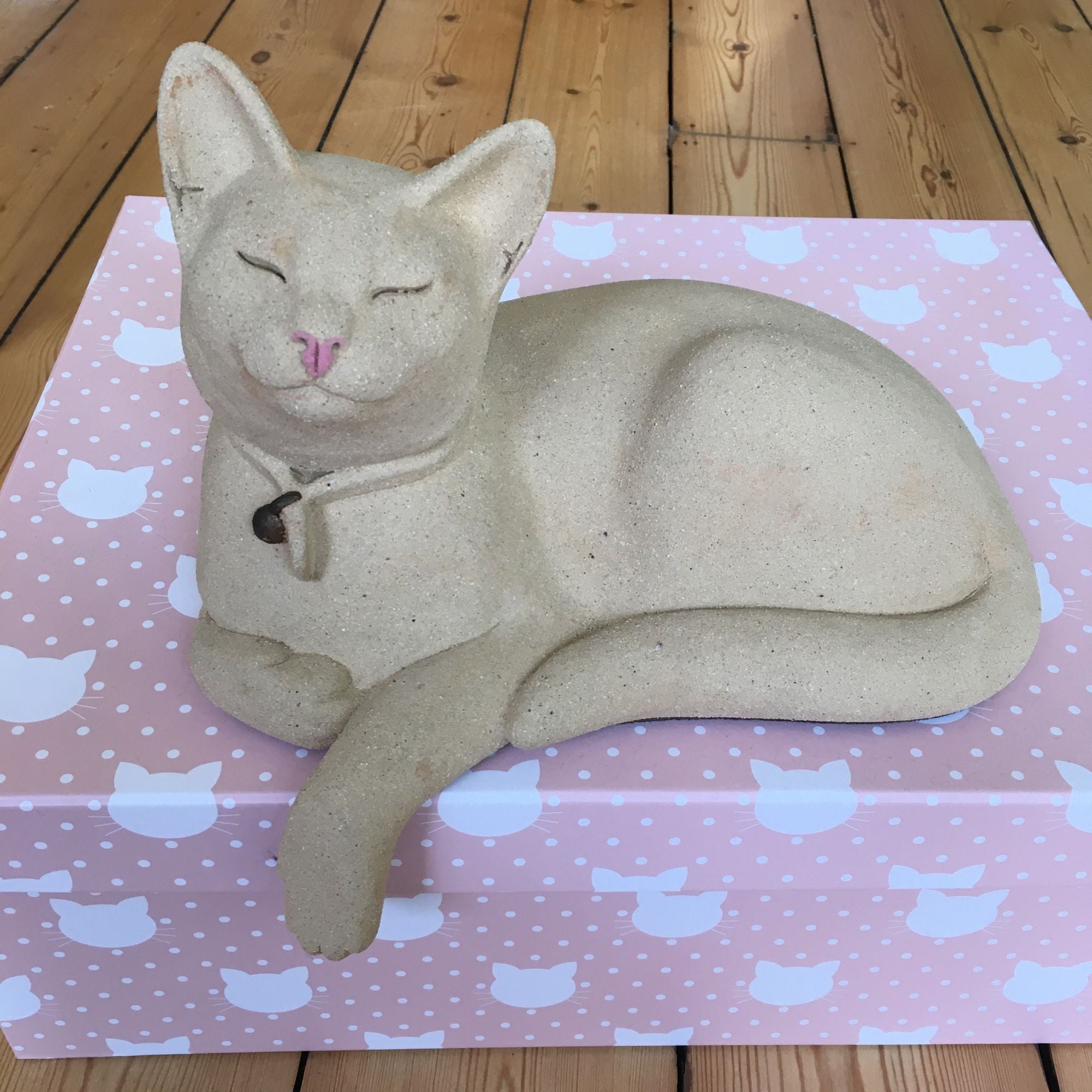 White Cat Gifts - The Cat Gallery